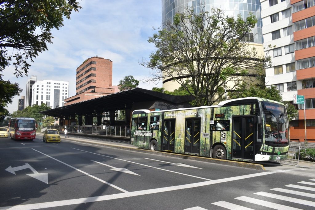Línea 2 de Metroplús ha movilizado cinco millones de usuarios en un año ...