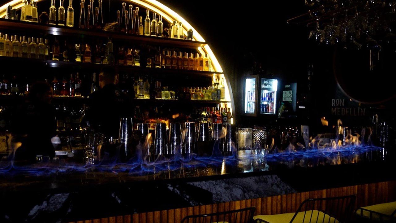 Siete bares de Medellín buscan ingresar al ranking de los 100 mejores ...